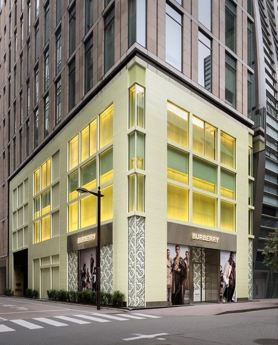 ช้อปปิ้ง Burberry กันให้จุใจ กับ Flagship Store แห่งใหม่ใจกลาง Ginza ...